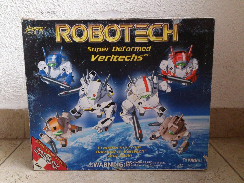 Underneath The Radar: Robotech Super Deformed Veritech Morpher Collection