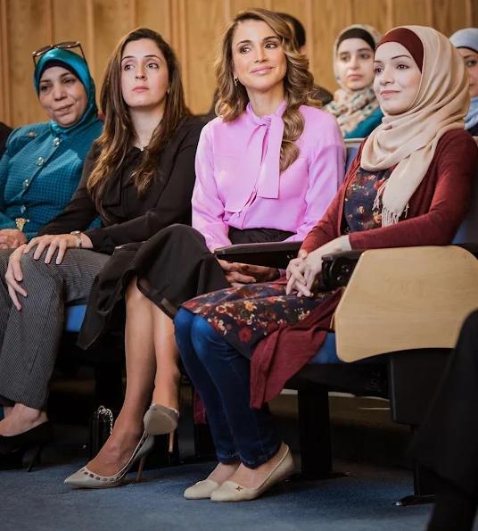 Queen Rania attended a panel on education development