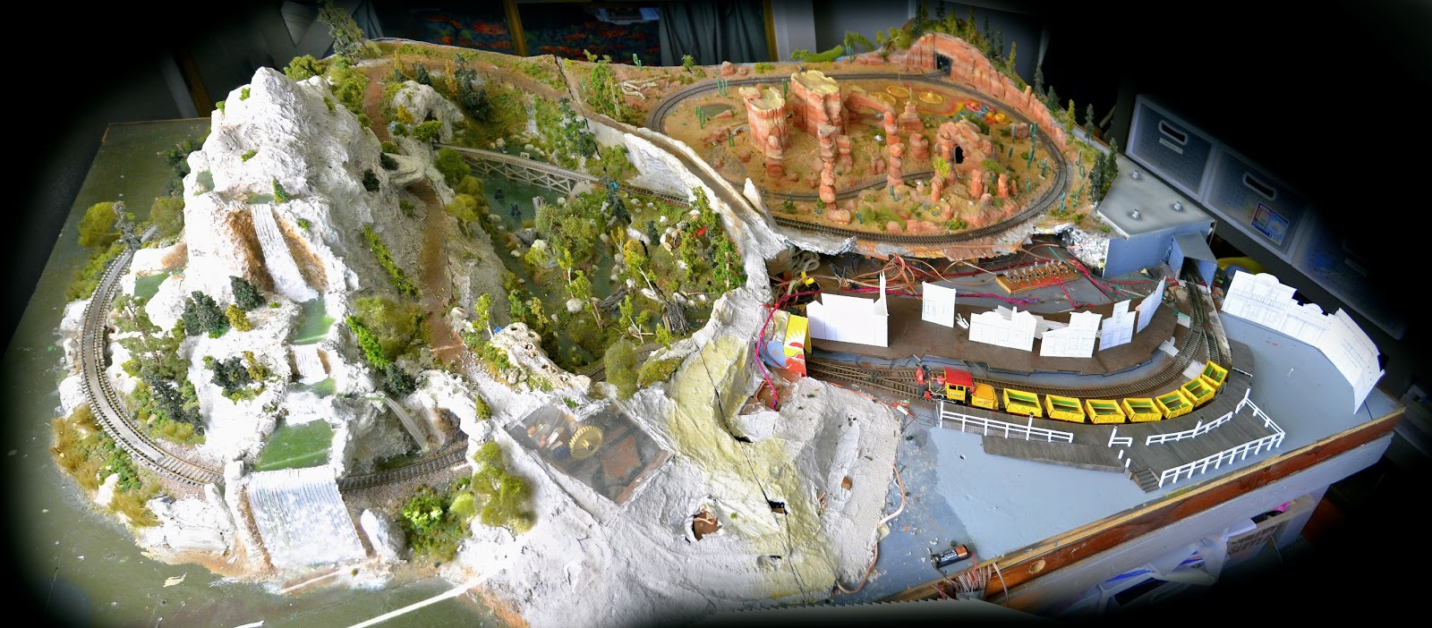 Mine Train Thru Nature's Wonderland: Aerial Model Shots