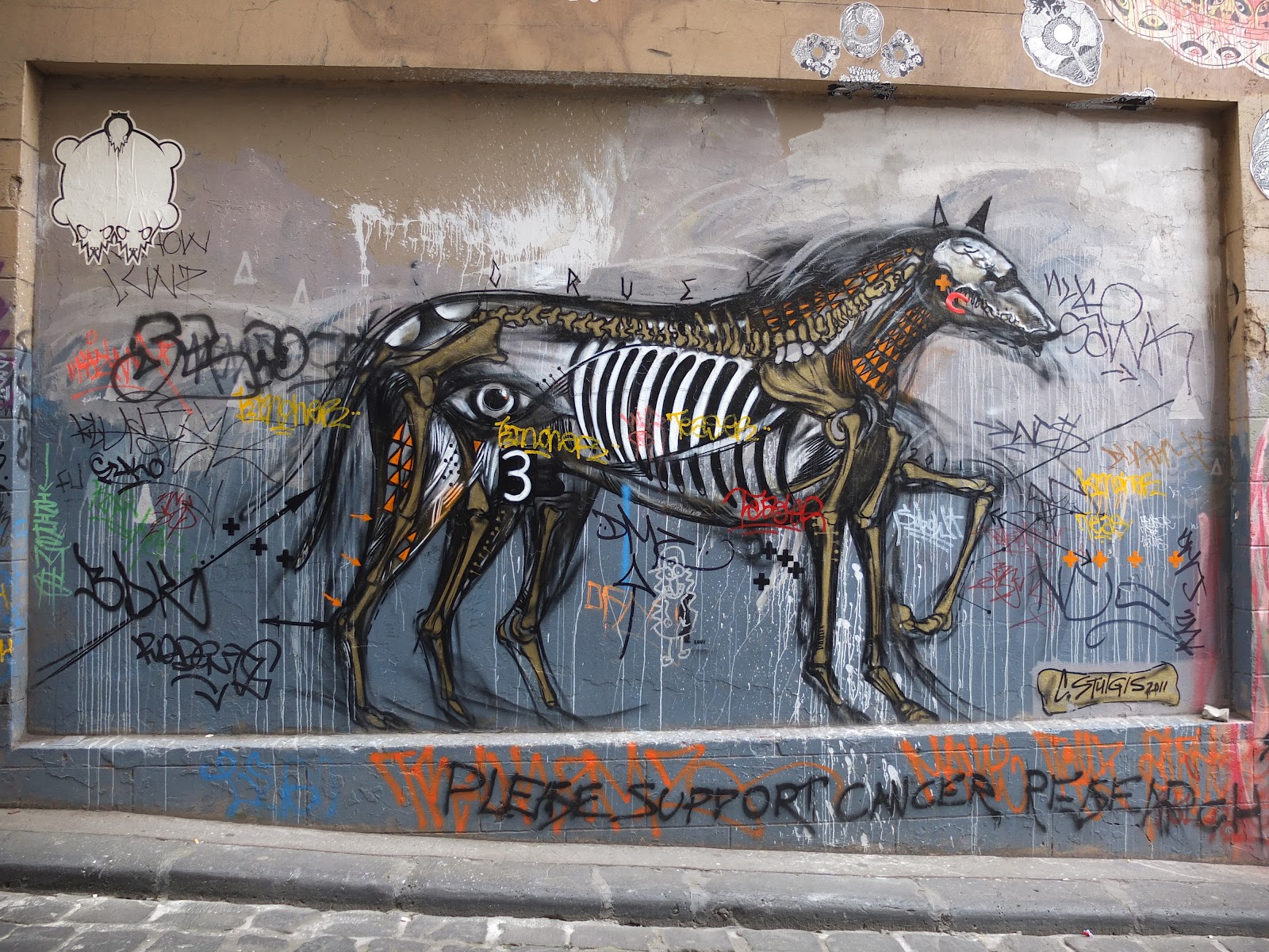 A Strong Belief in Wicker: Graffiti Moon (with some random Melbourne ...