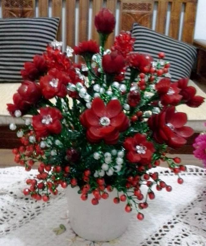 PUSAT KERAJINAN TANGAN MANIK-MANIK AKRILIK (MOTE): Bunga Rumpun dan Vas