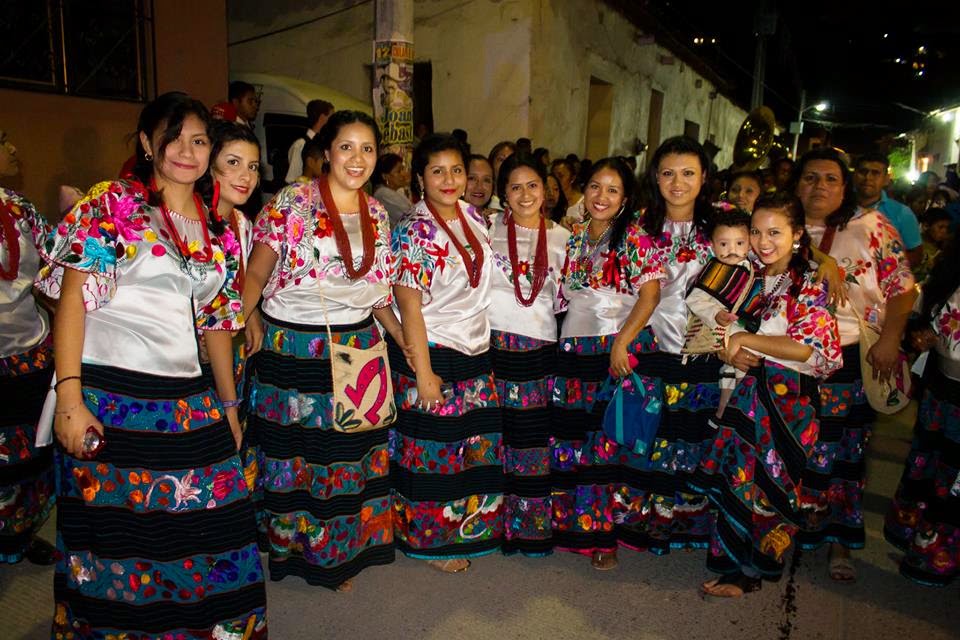 TRADICIONES Y COSTUMBRES DE CHILAPA : TRAJE DE ACATECA, EL TRAJE DE ...