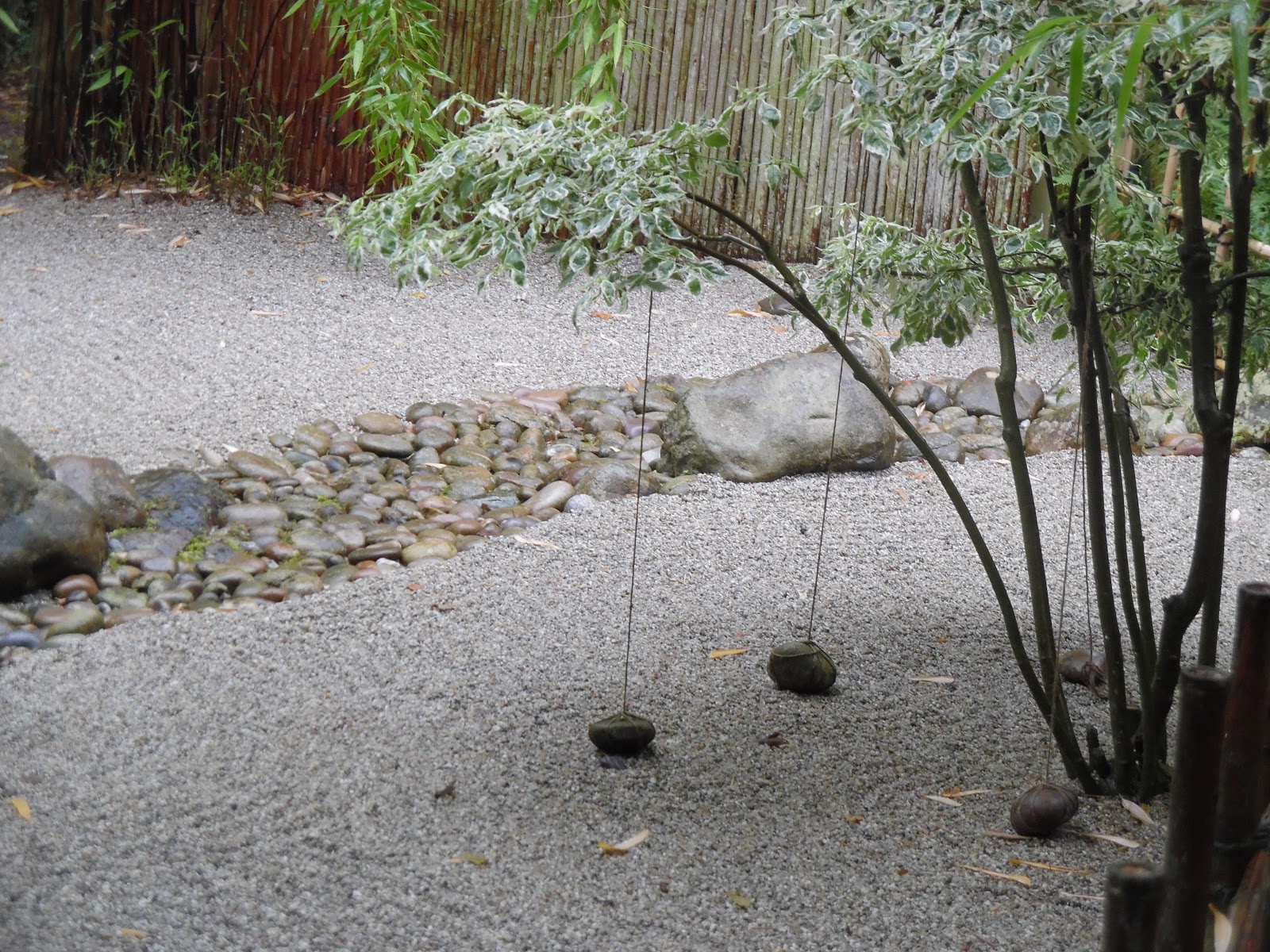 Ogród Tamaryszka: BARNSDALE GARDENS - OGRODY DLA KAŻDEGO