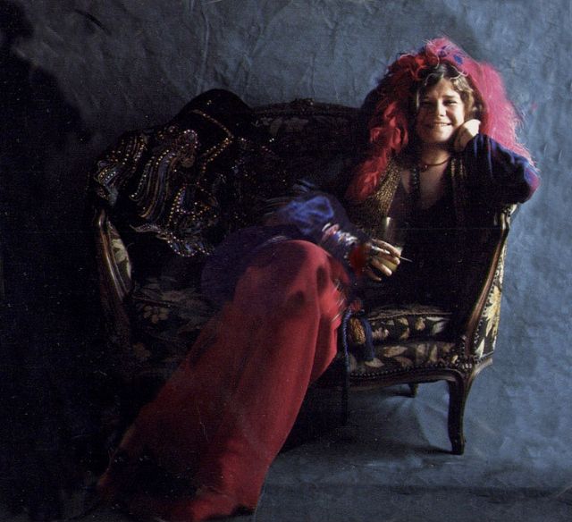 Candid Behind the Scenes Photos of Janis Joplin During the Photoshoot ...