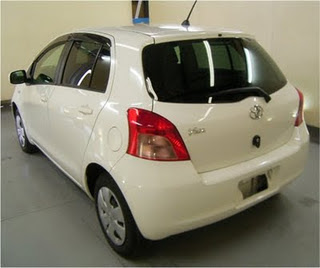 cars wallpapers 2012: toyota vitz pics