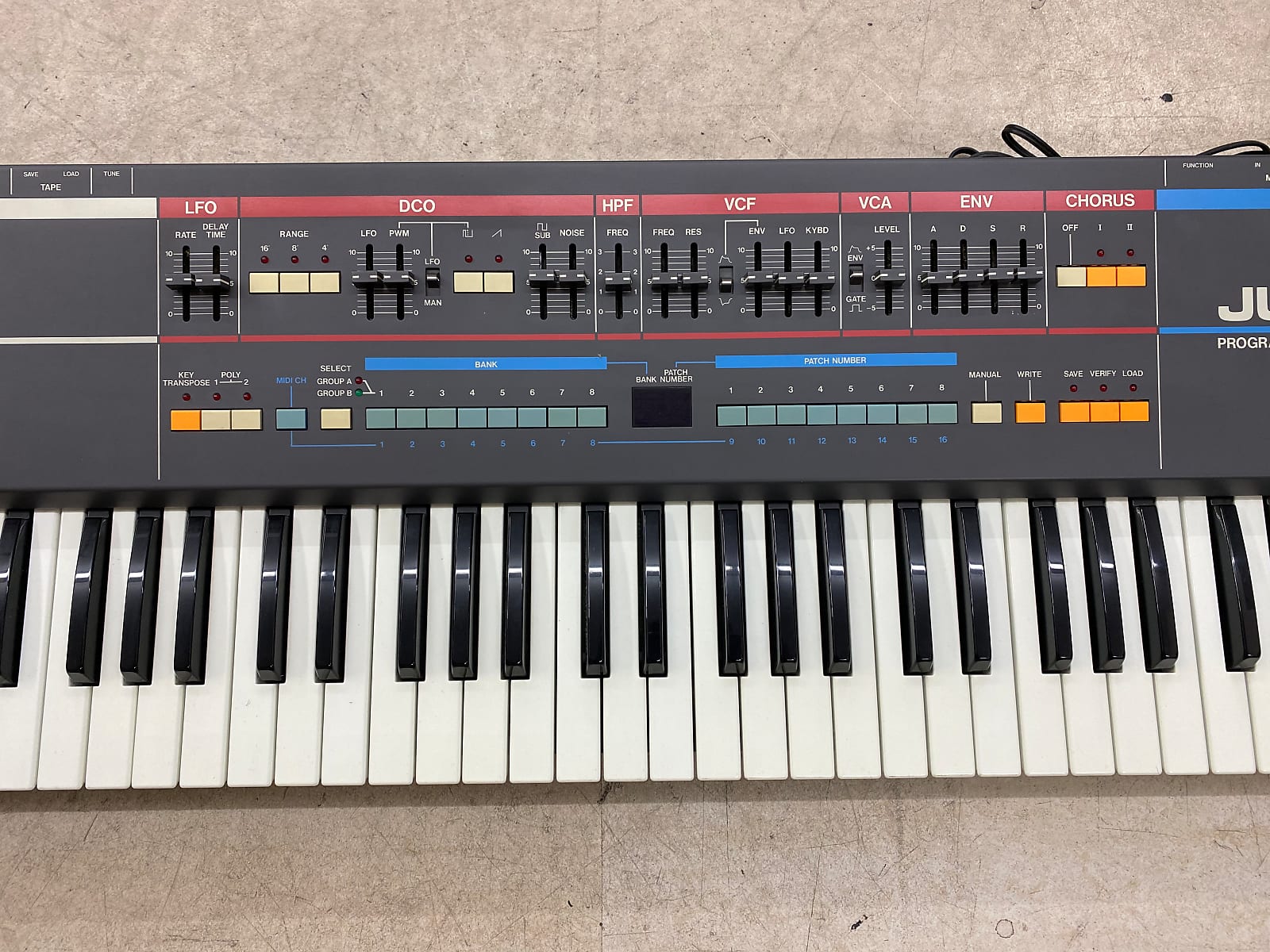 MATRIXSYNTH: Roland Juno-106 with Gig Bag & Docs