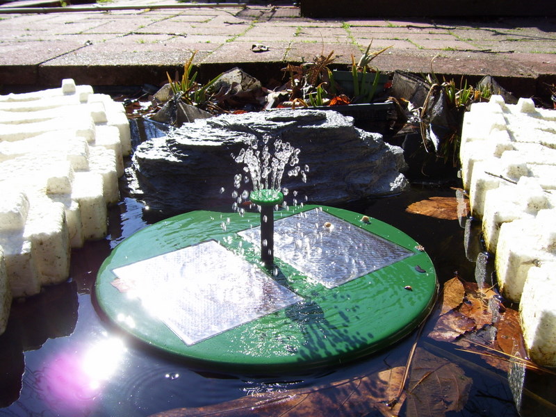 Backyard Pond: First Solar Fountain Performance