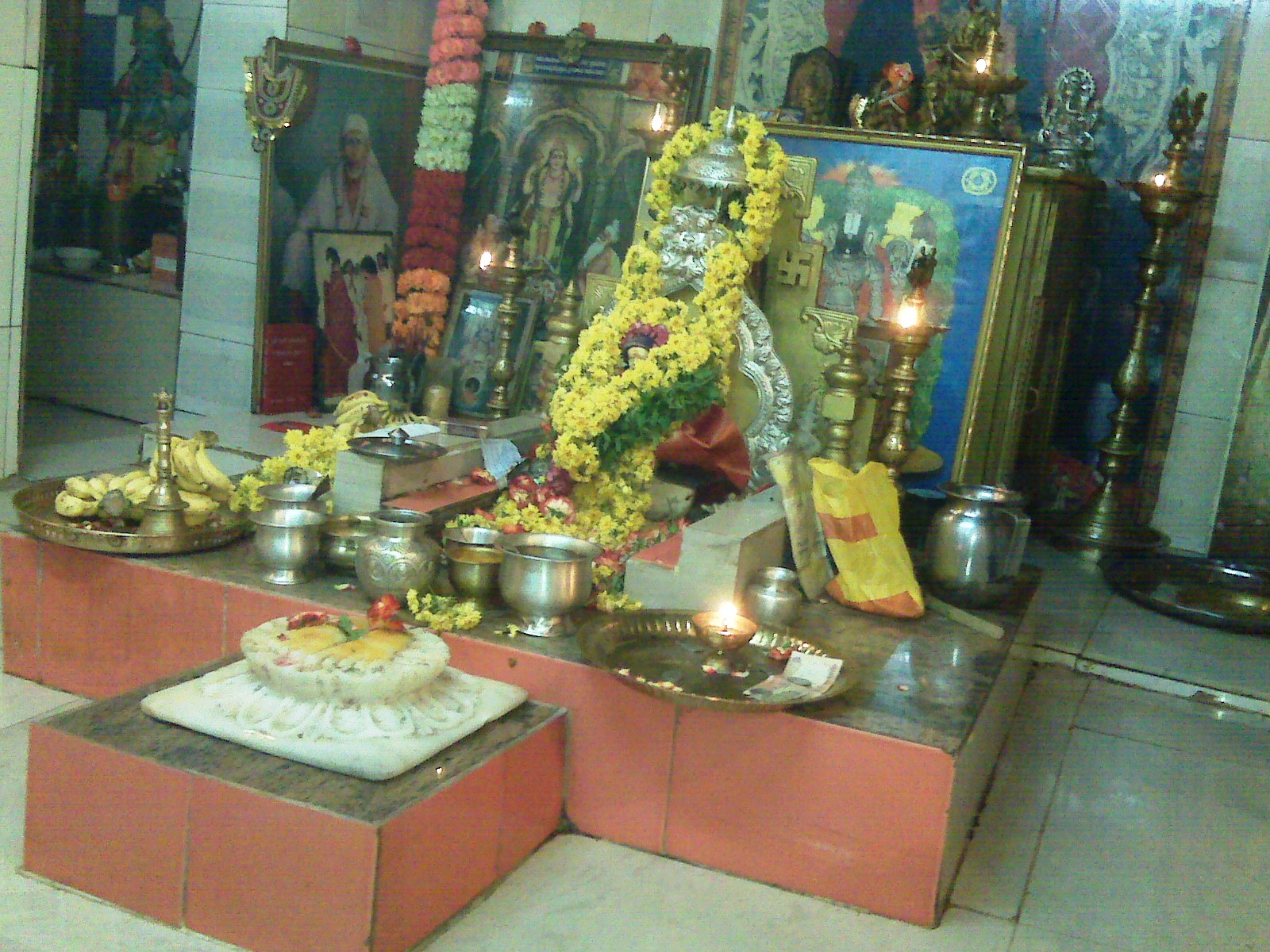 Saibaba Temples: Bangalore Domlur Sai
