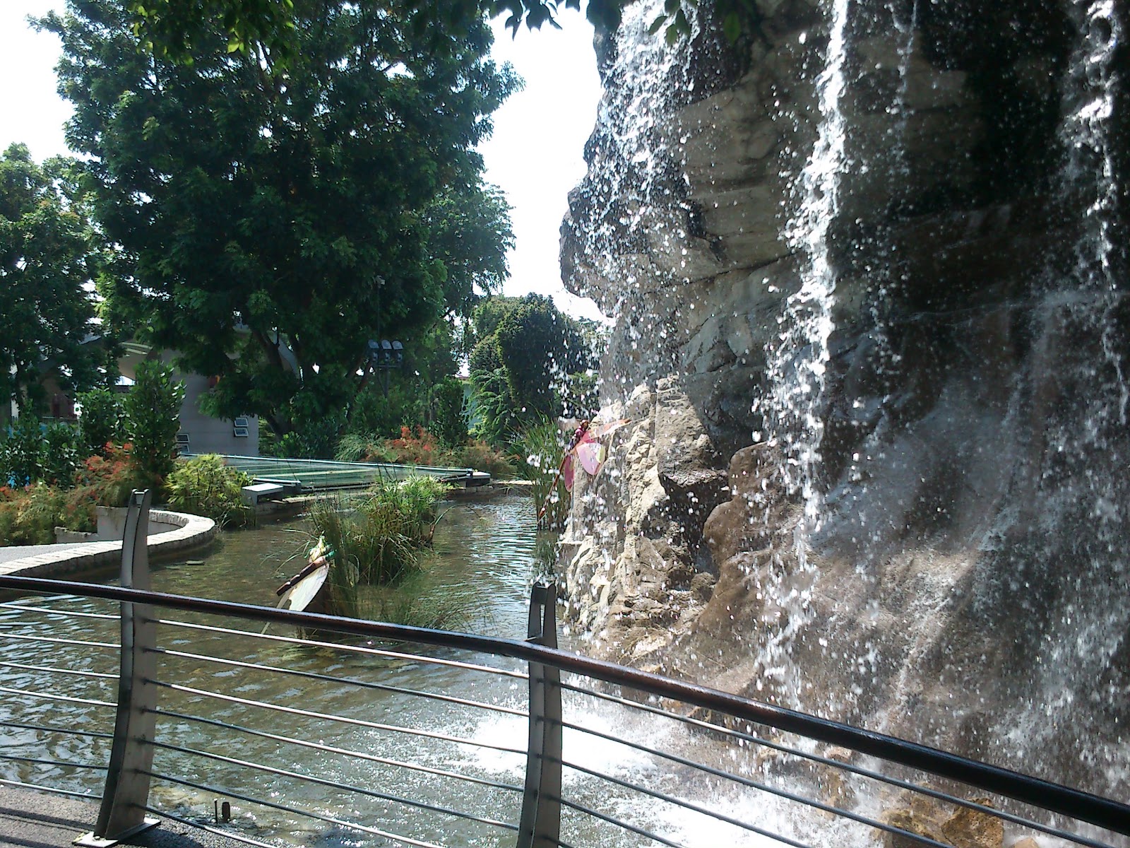 Let's travelling with us: My 3 days in Singapore