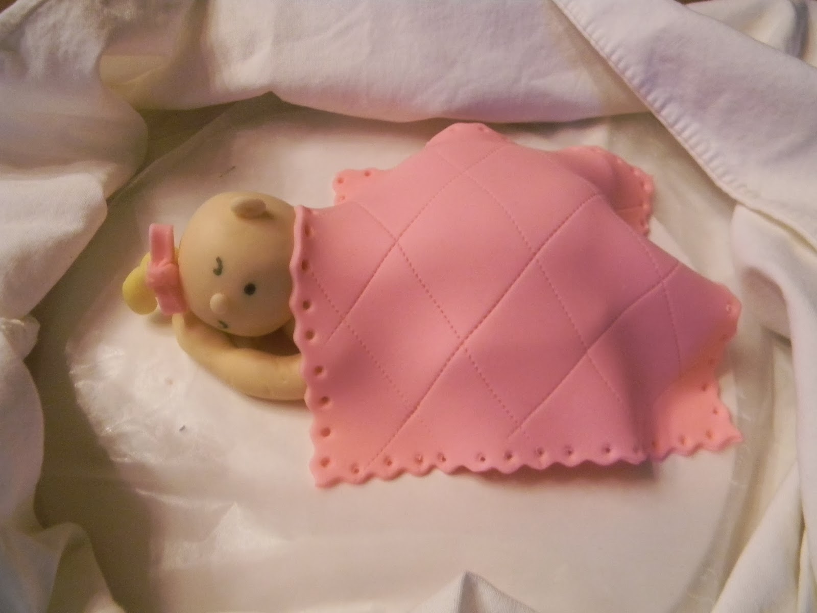 Cheryl's Cakery: Sleeping Baby Cake Topper