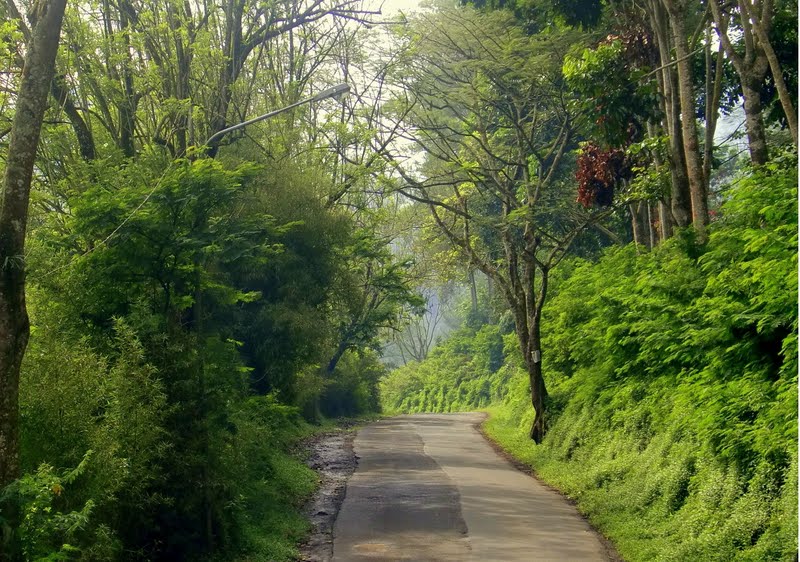 AMAZING INDONESIA: MARIBAYA RECREATIONAL PARK, LEMBANG