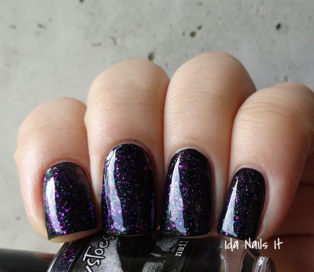 Ida Nails It: Crows Toes Dead Man's Bells from May's A Box, Indied