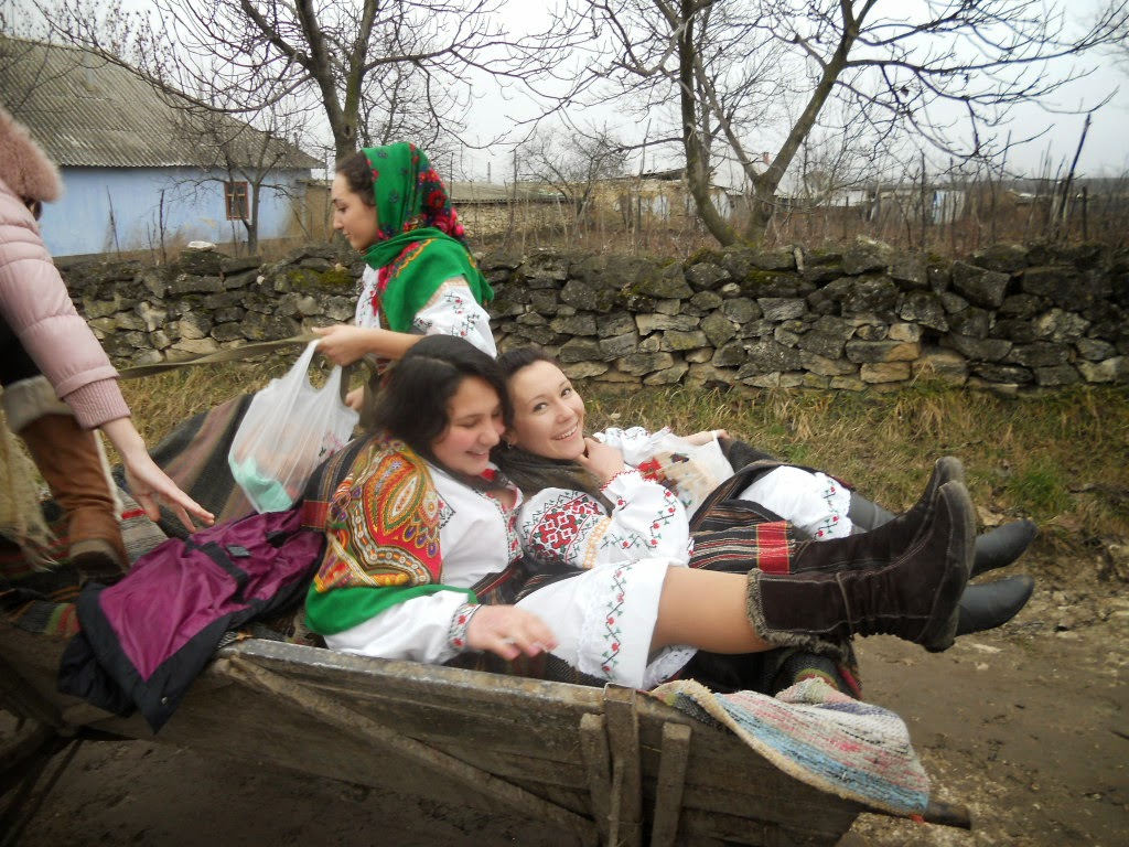 Warren's Moldovan Way: Moldova reruns - people