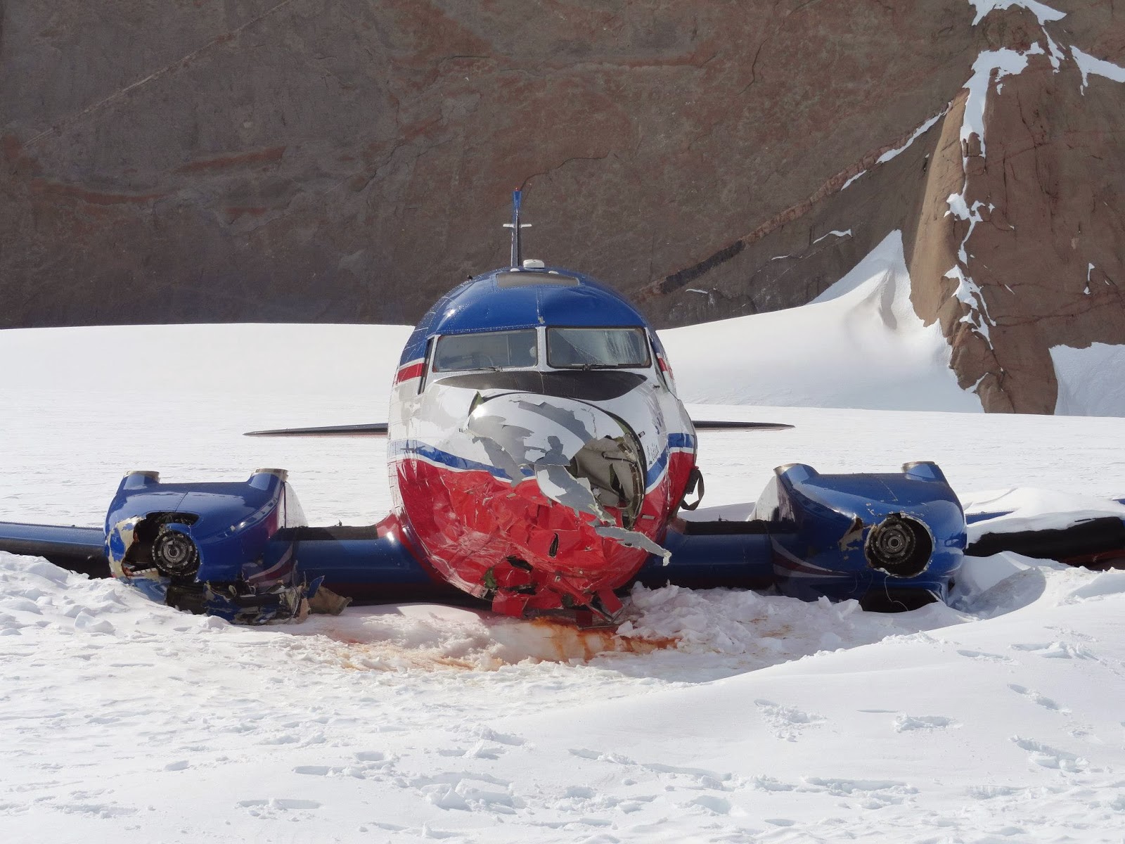 DC3 rescue from Antarctica - Backcountry Pilot