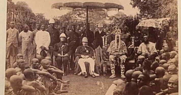 Rare photo of Awujale of Ijebu Ode - Historical Update