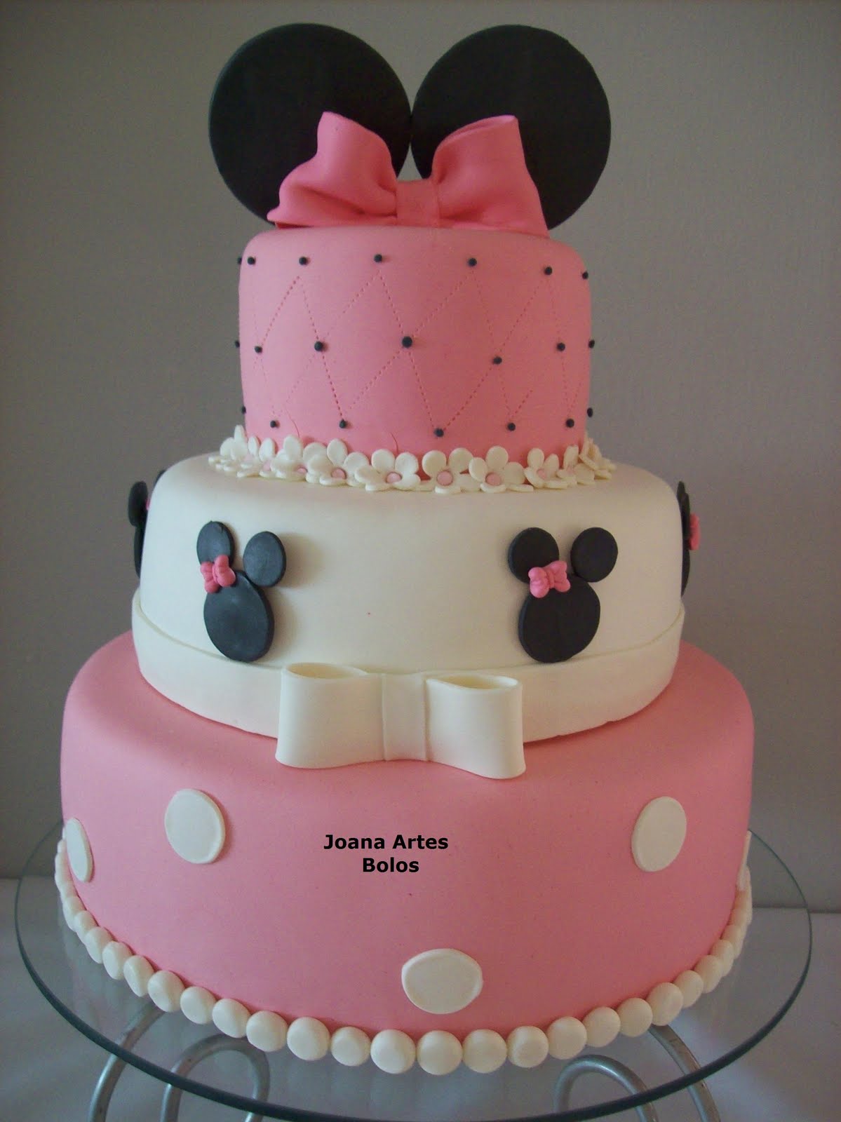 Joana Artes Bolos(Uberaba-MG) 34-33124684: Bolo minnie rosa