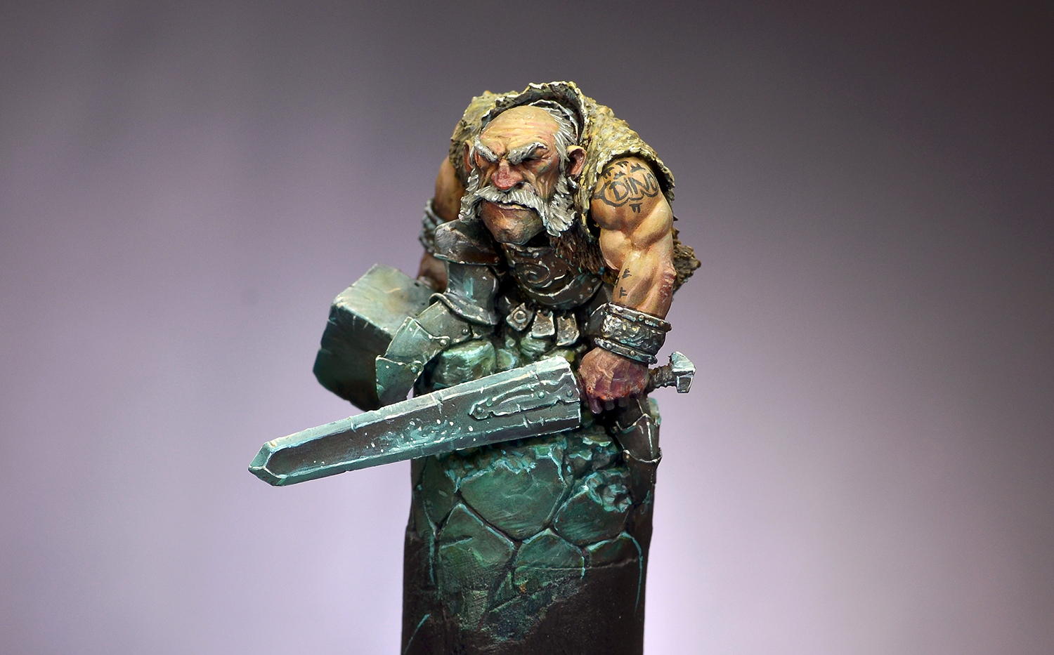 Dino, the lone wolf | planetFigure | Miniatures