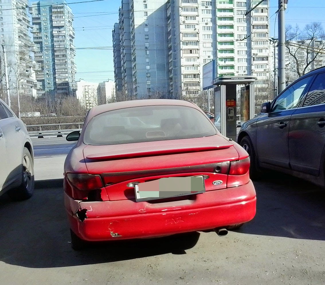 Spotted...cars in Moscow: 1998 Ford Escort ZX2 / Ford ZX2