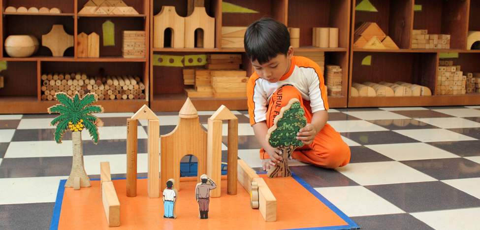 Mengenal Model Pembelajaran Sentra Balok - Metode Belajar Sentra