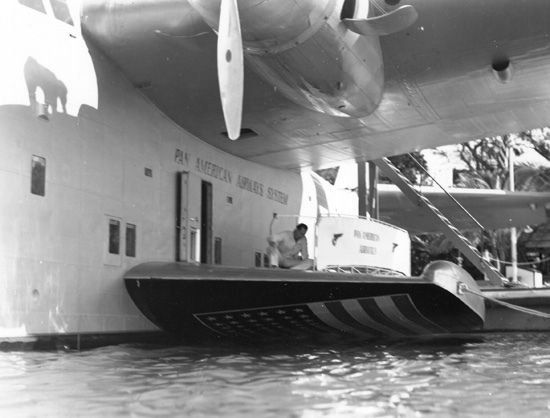 OF FLYING CLOUDS AND CHINA CLIPPERS: Flight Deck