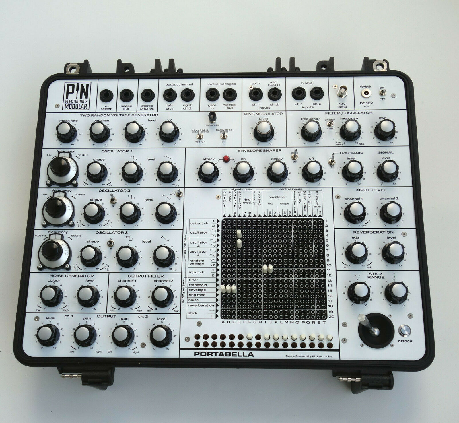 MATRIXSYNTH: Pin Electronics Portabella Modular Synthi