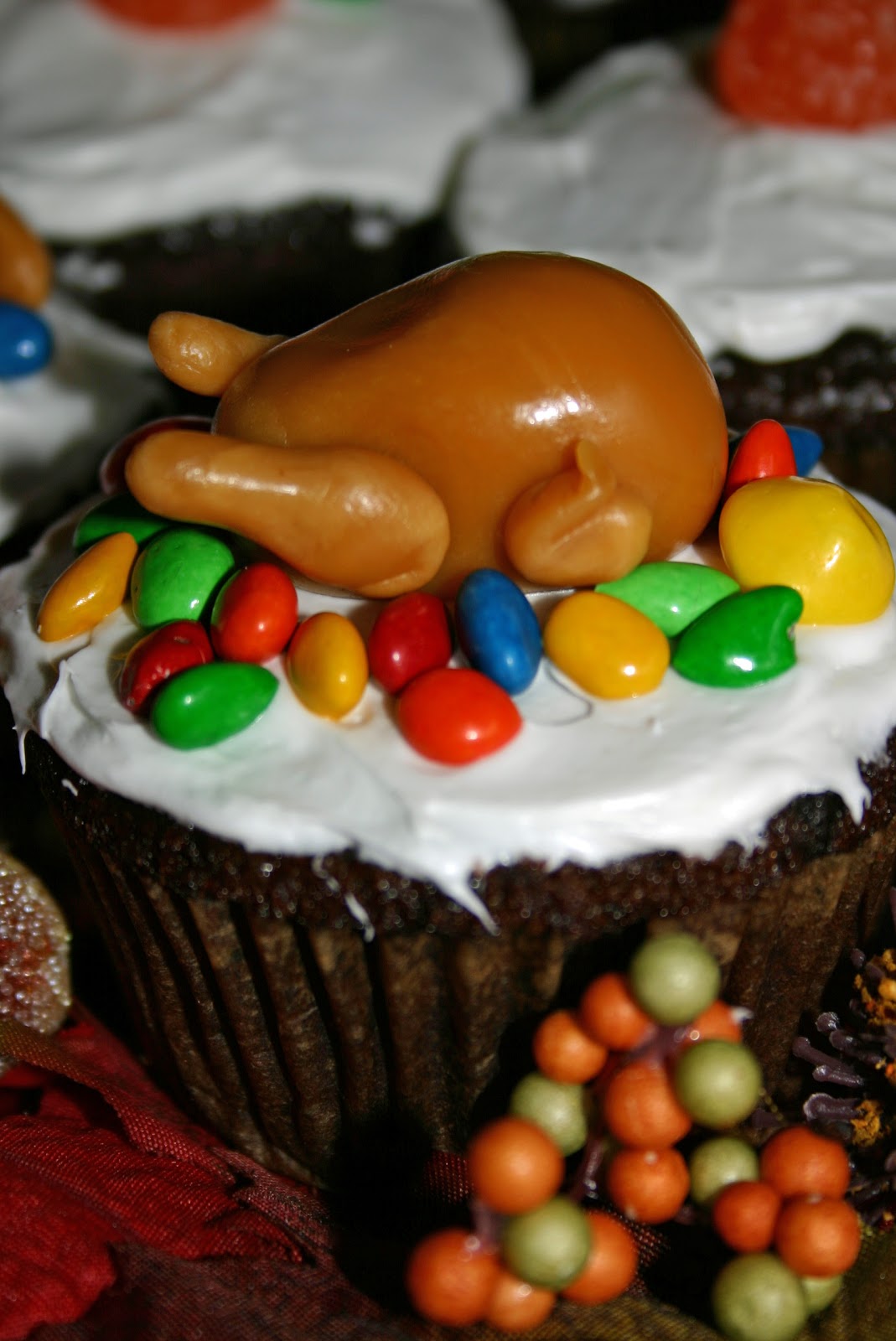 Jo and Sue: Caramel Turkey Cupcakes