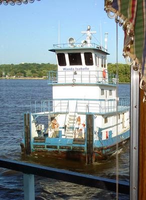 MEC&F Expert Engineers : MISSISSIPPI RIVER OIL SPILL CAUSED BY THE ...