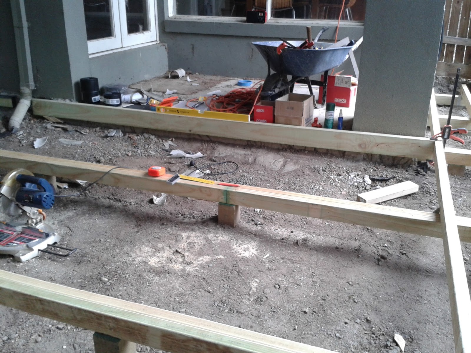 Let's Build a Deck: Deck building. Laying in the ledger and joists