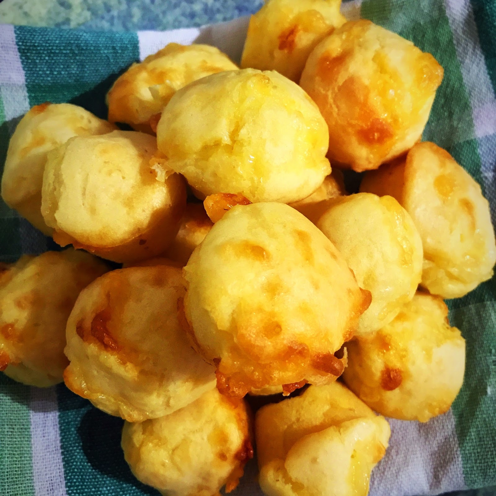 CraftyPJMum: MINI CHEESY MUFFINS