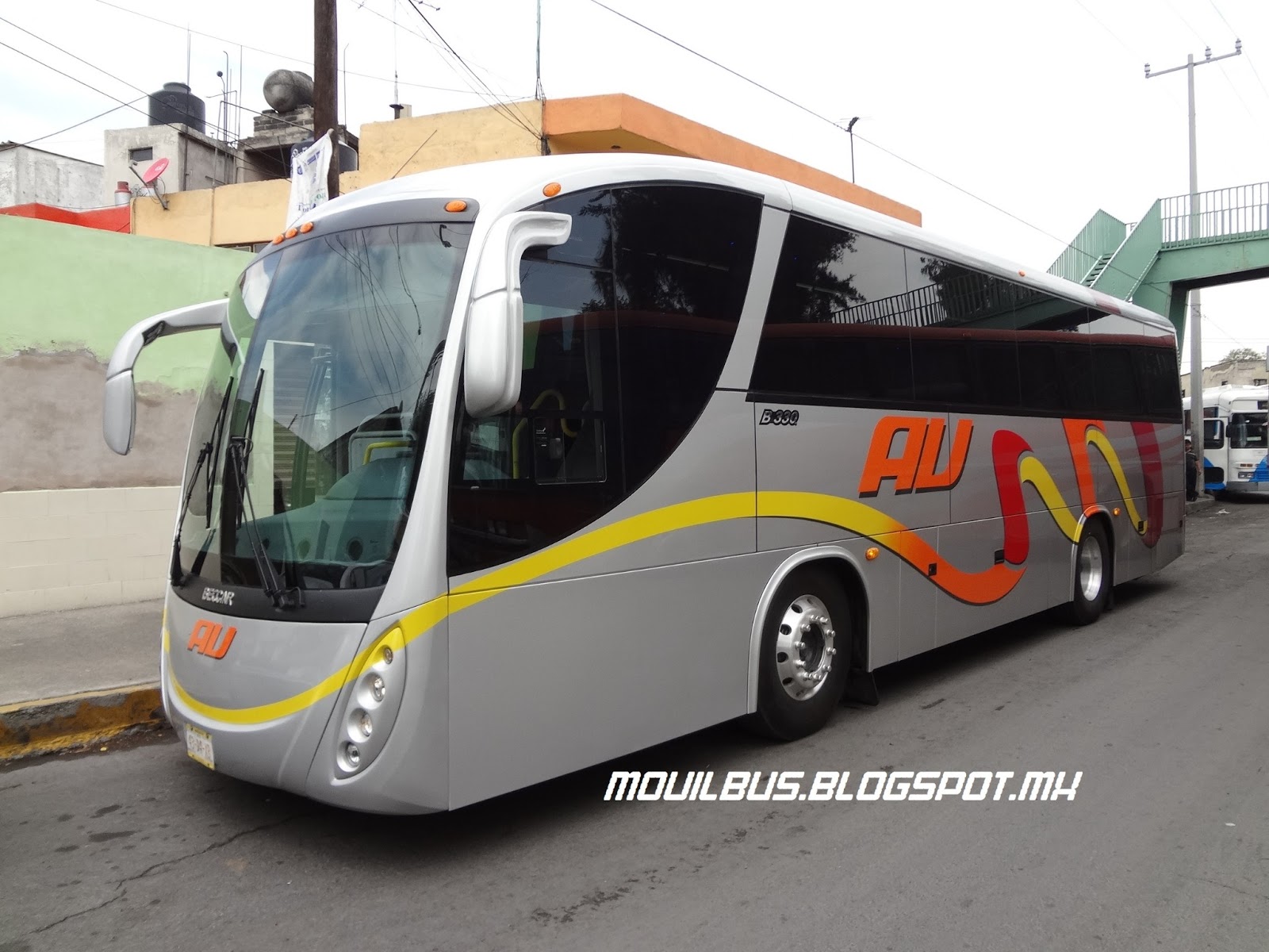 BECCAR B330 SCANIA AUTOBUSES UNIDOS.