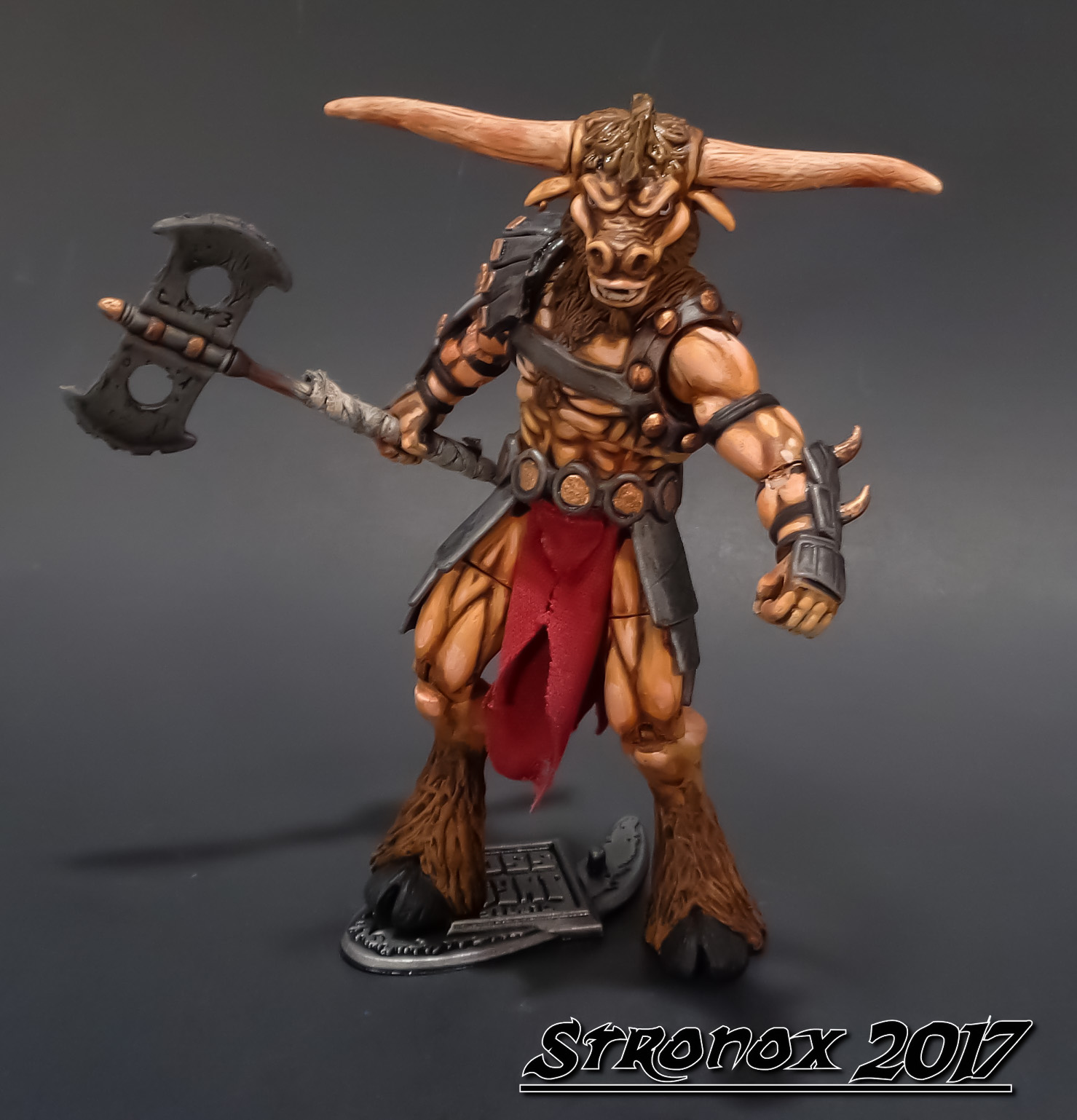 Stronox Custom Figures: High Fantasy: Minotaur