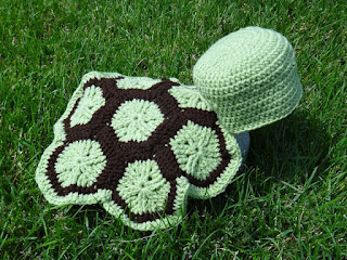 Grandma Swills' Handcrafted Knits: Newborn Turtle Photo Prop