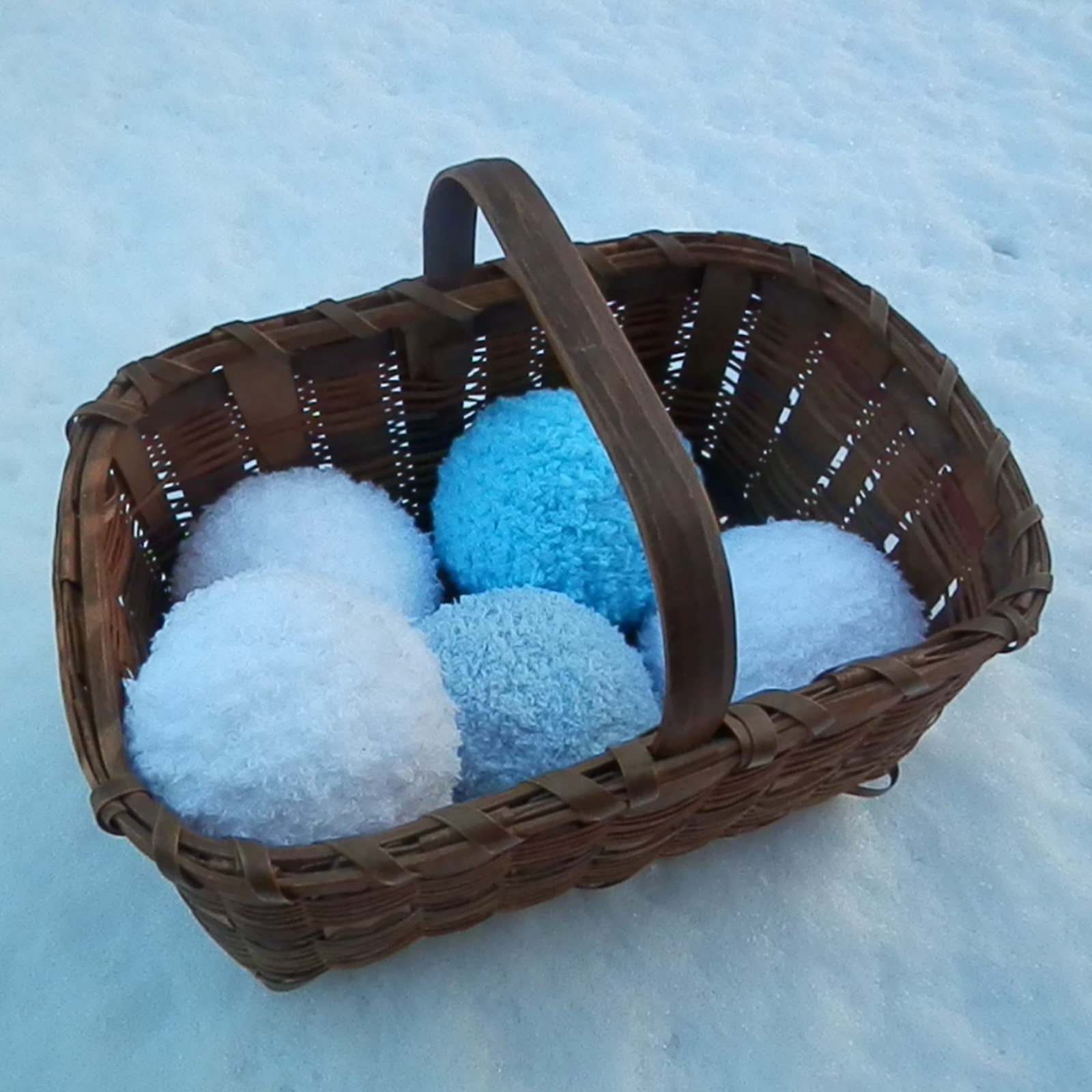 Red Mitten Designs: Free Winter Snowball Knitting Pattern