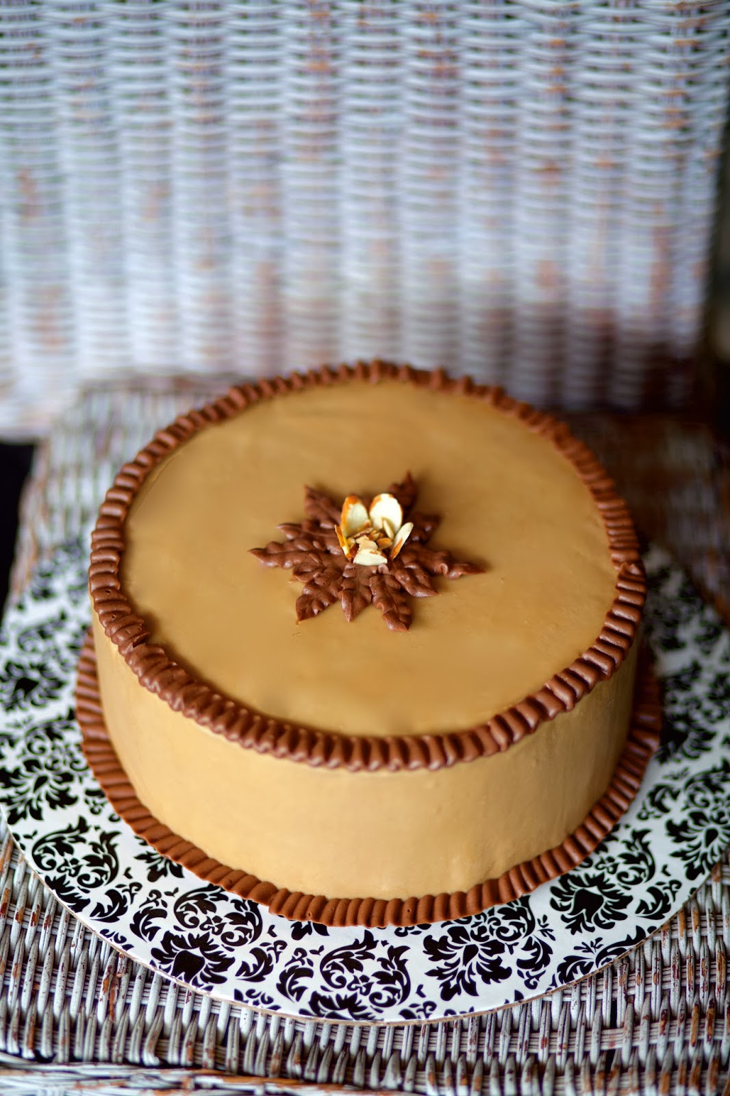 Jana Fitch Cakes: Short but sweet: a fine selection of single tier cakes.