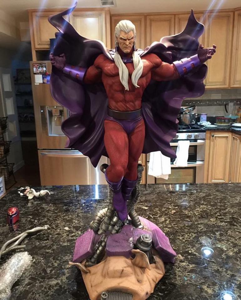 JIMSMASH ! ! !: KICKASS AOA MAGNETO STATUE