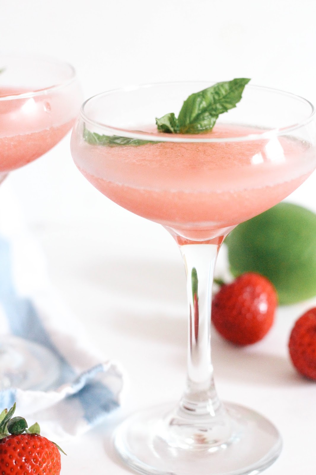 Strawberry Lime Frosé | SEE GLASS