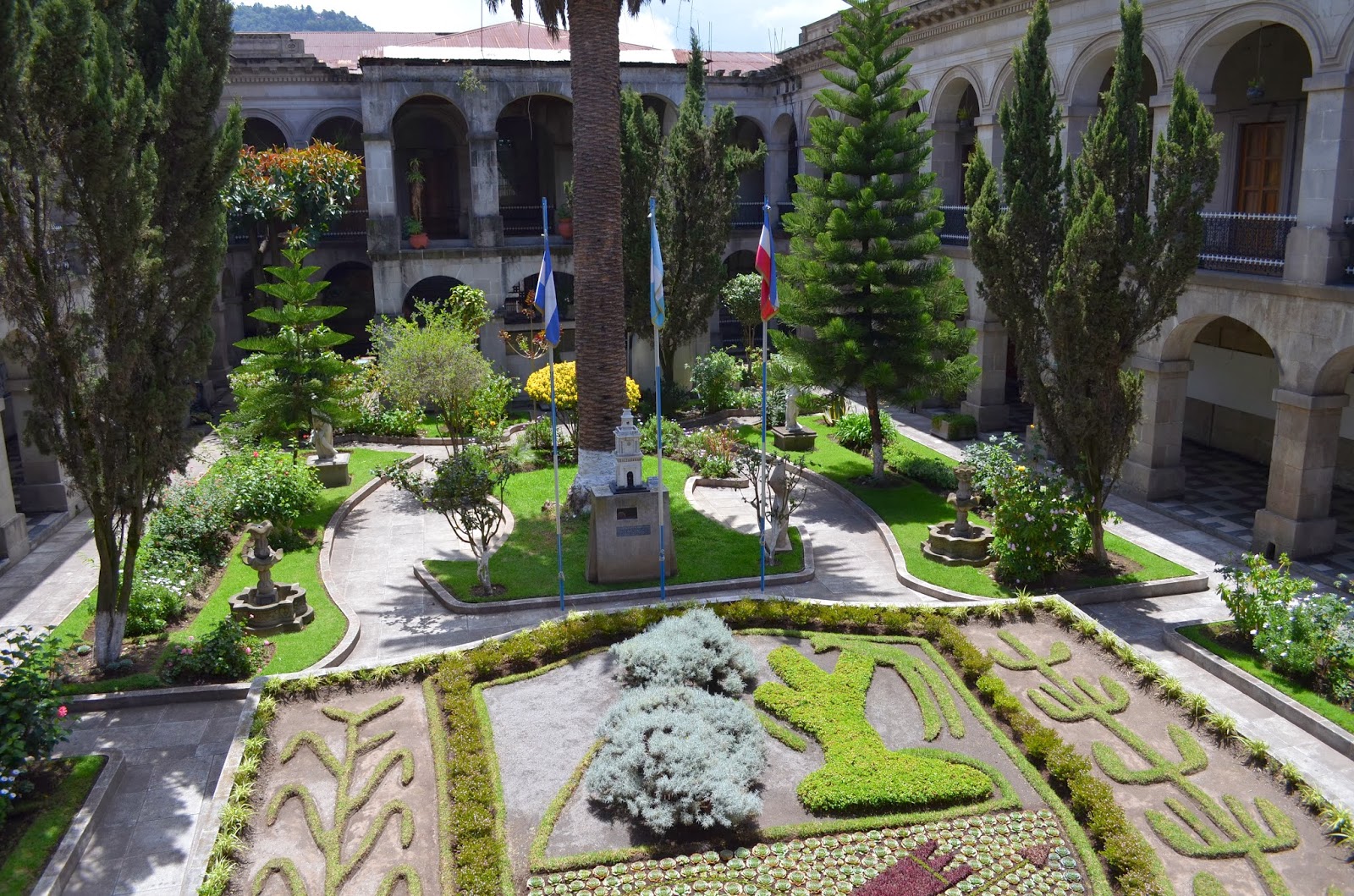 petitgraphie: Exploring Xela