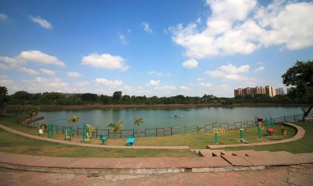 Sneh Rashmi Botanical Garden - Surat