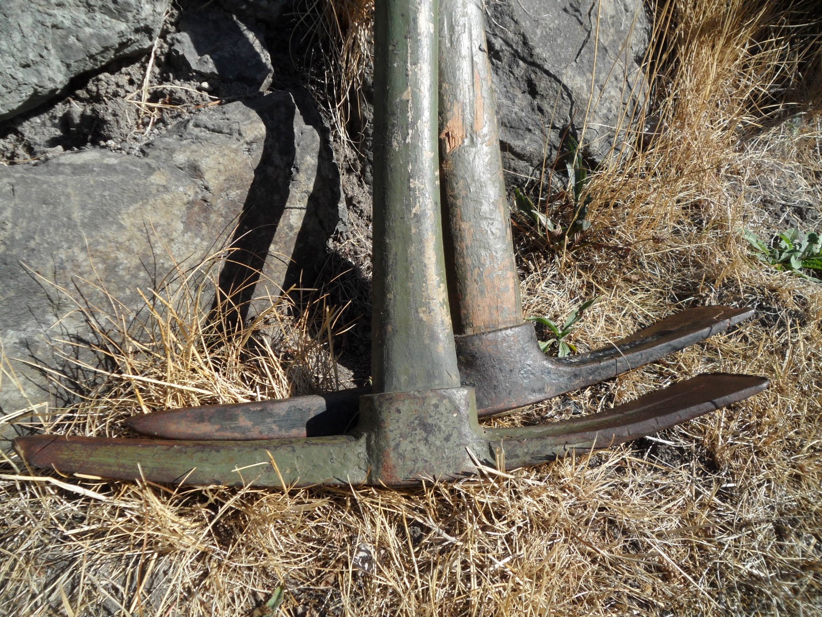 Four Bees: Italian Army Pick Axes, circa 1950's to 1980's, Armored ...
