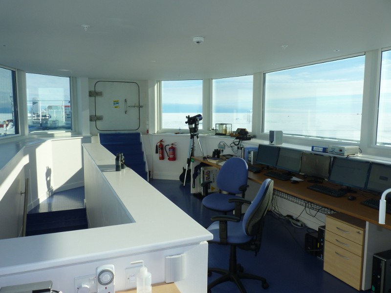 Ramblings to and from Antarctica: Halley VI - inside science modules.