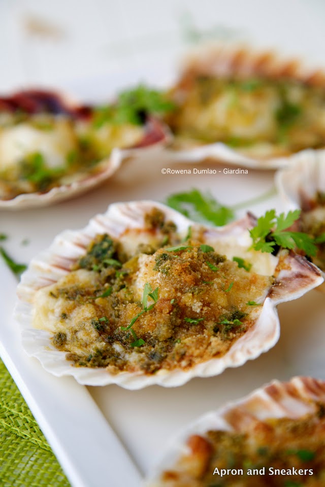 Baked Scallops With Cheese