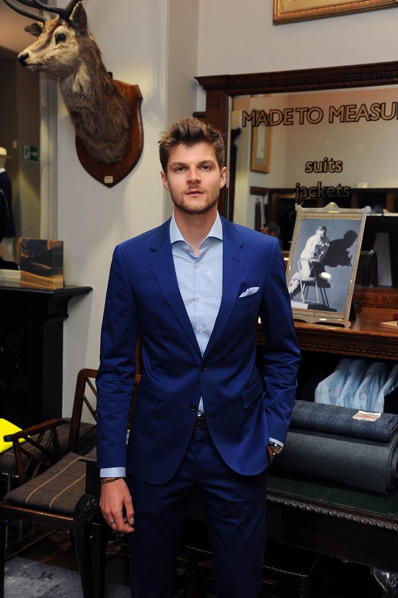 Huntsman celebra la cocktail party en el marco de la London Collections ...