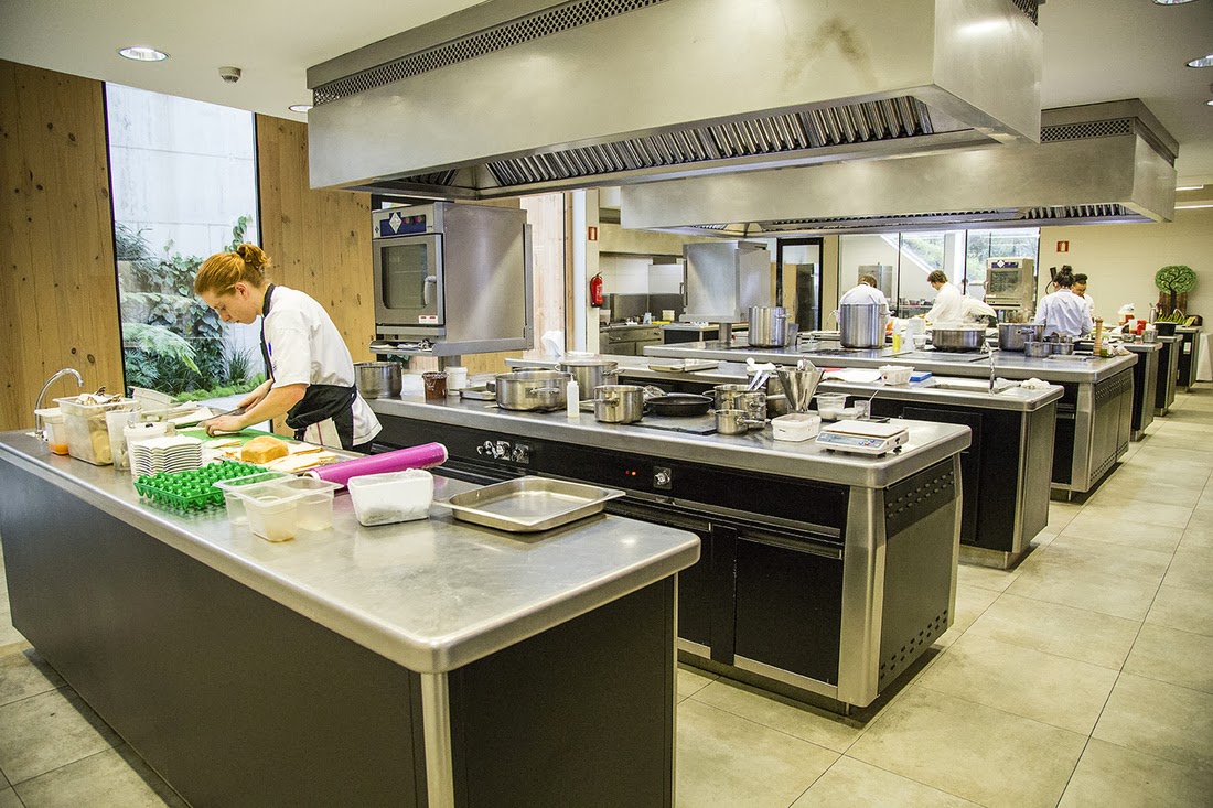 The Tower of Babel: Chef Eneko Atxa (Azurmendi Restaurant) (Esp) (Engl)