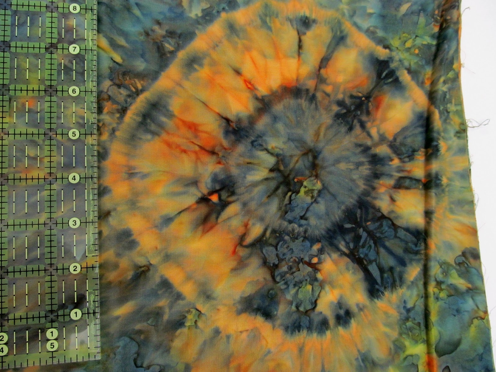 Exuberant Color : Strange fabric................