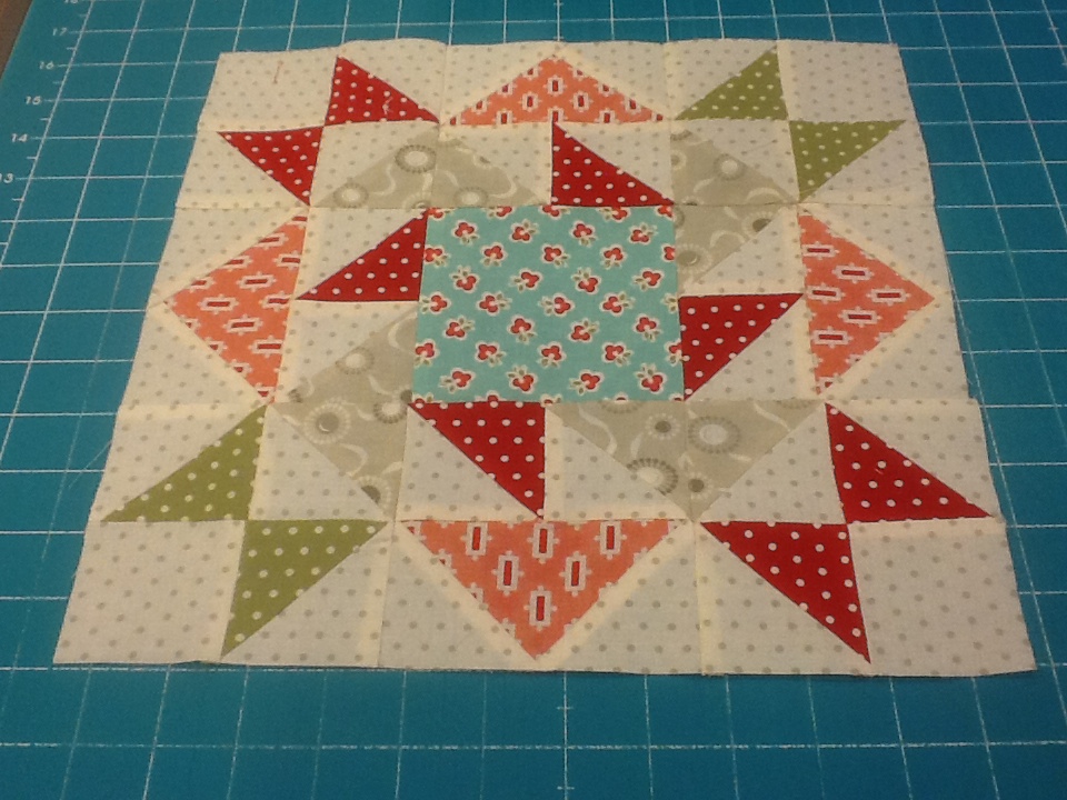 Wren's Nest: Fat Quarter Shop Mystery Block BOM - Block 9