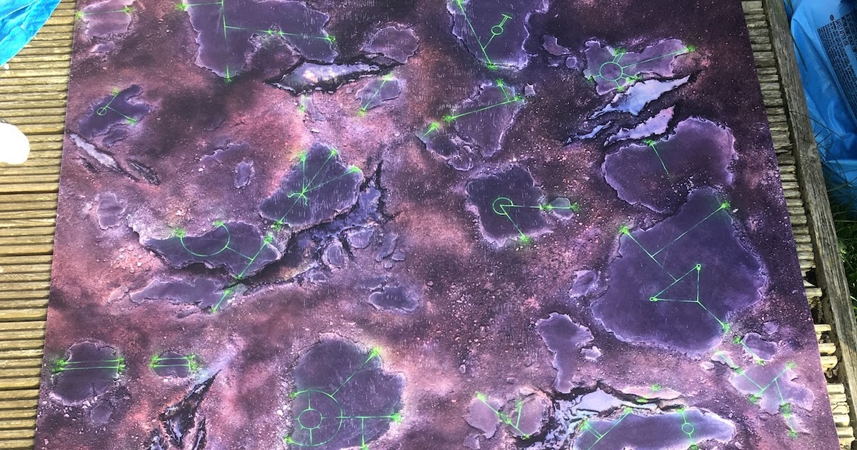 Warpstone Flux: Alien Wasteland Gaming Mat (Kraken Mats)