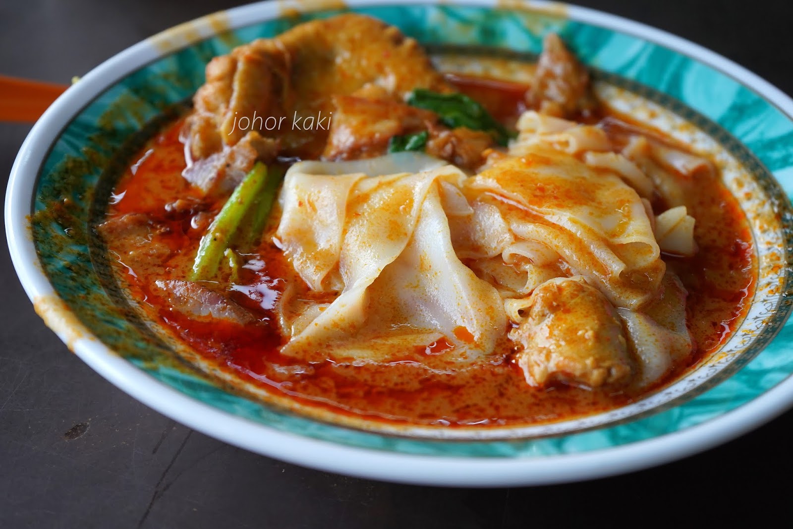 Seng Kee Curry Sah Hor Fun 成记咖哩河粉 in Taman Sri Tebrau, Johor Bahru ...