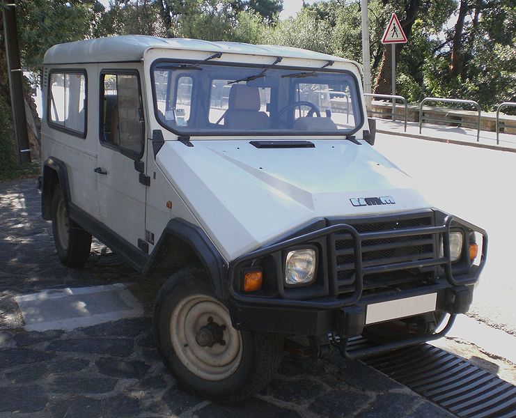 Carros De Colecção: UMM