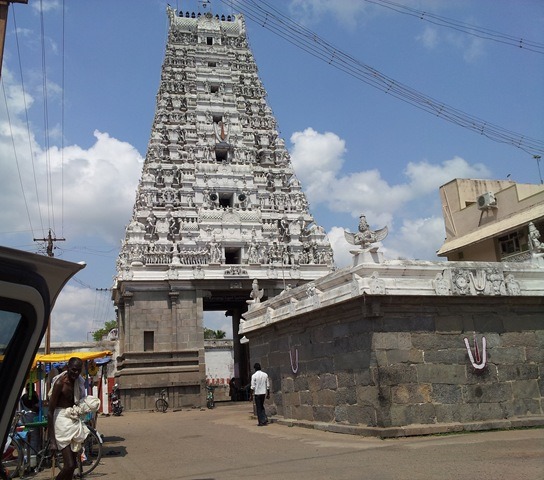 Tamilnadu Tourism: Sundaravarada Perumal Temple, Uthiramerur, Kanchipuram