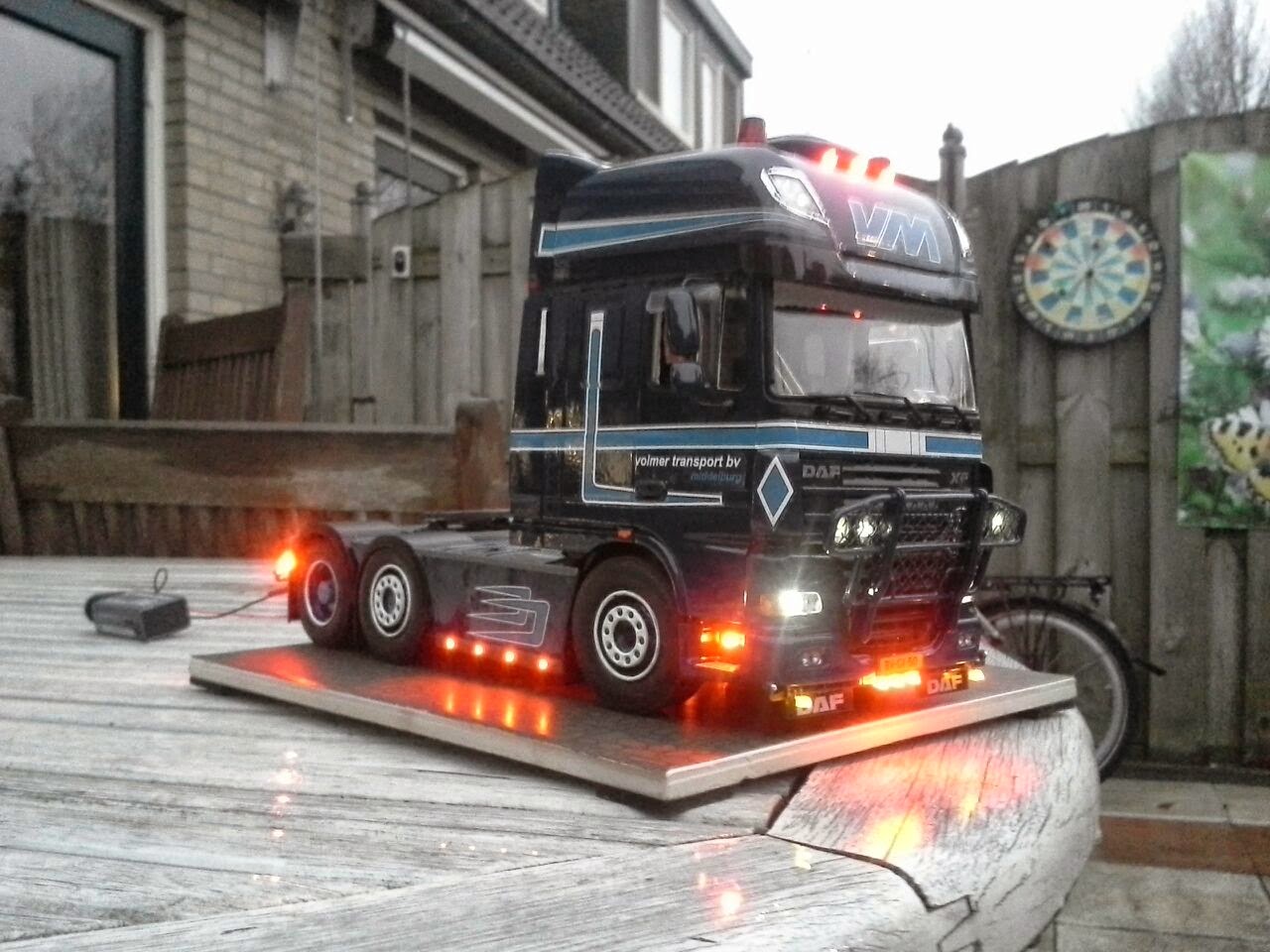 vrachtwagen modelbouw 1:24: Opdrachten van bedrijven en eigenrijders